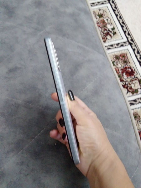 Телефон VIVO Y21