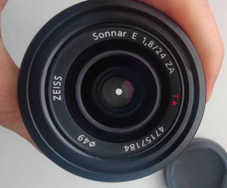Объектив Sony 24mm f 1.8