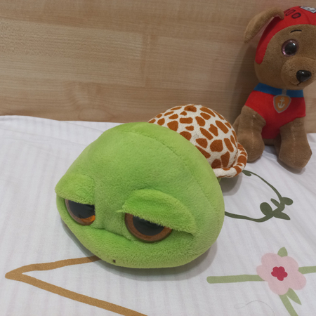 Игрушки черепашка и щенячий патруль