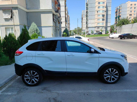 Lada X-Ray Cross 2019 1.6L