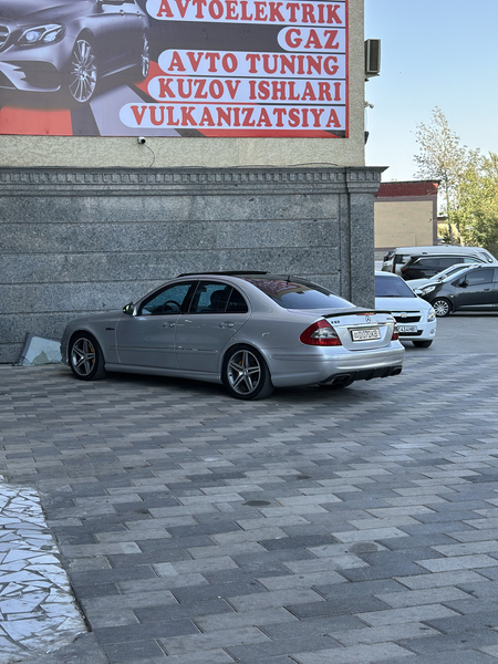 Mercedes W211 amg