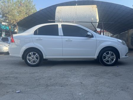 Nexia3 aftomat xolati yaxshi top-toza