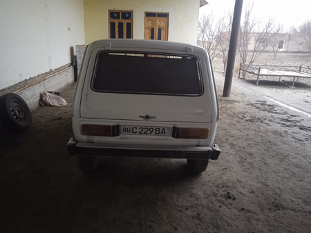 Niva 2121 sotiladi