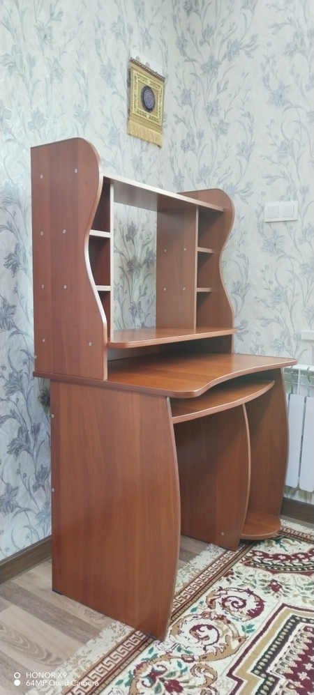 Продаётся компьютерный стол