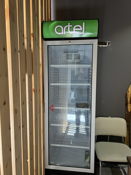 Холодильник витрина Artel Срочноо‼️‼️‼️