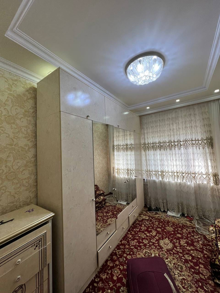 Юнусобод 14 кв. 5/4/5 срочно Продажа