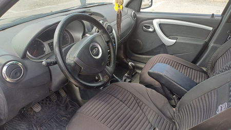 Lada Largus Rena motor