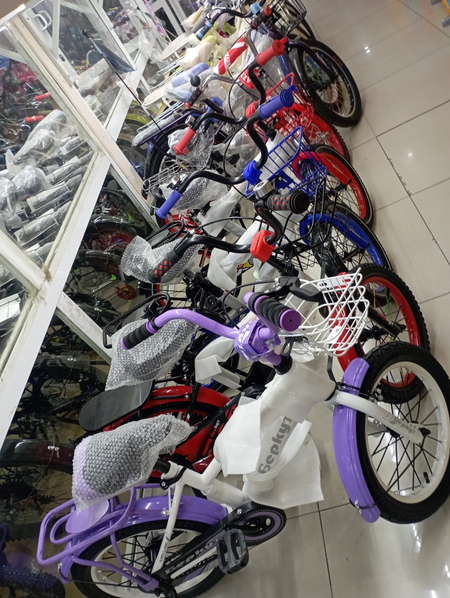 Вело мы продаем очень дешевые вещи Arzon narxda velik samokatlar bor