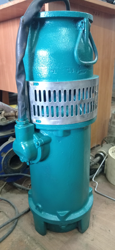 Glubinniy nasos sotiladi. 5,5 kwt 3000 oborot, 152 mm lik.