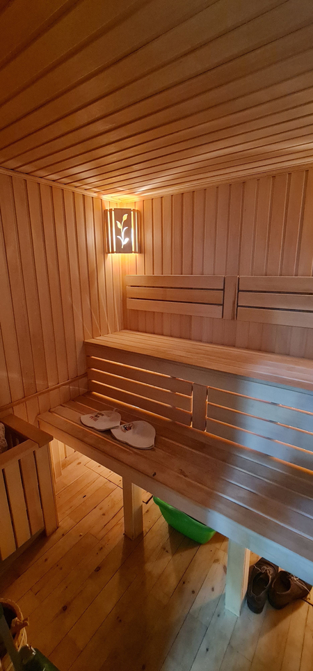 Чиланзар 5. Продажа 3комнатная квартира. 1й этаж. Кирпич. Огород.