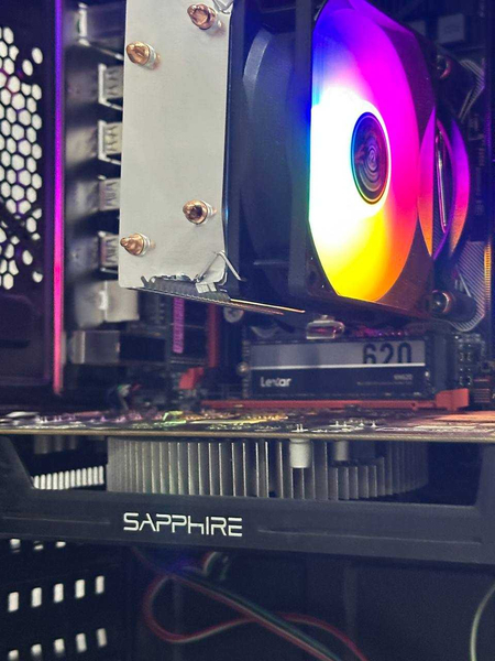 Игровой 10 ядерный кейс/ 16 gb ddr4 / Lexar m2 512gb/ Rx 460 4gb