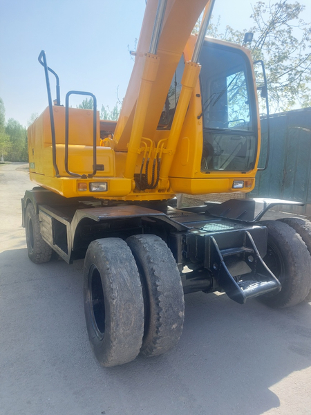 Хундай экскаватор 1400