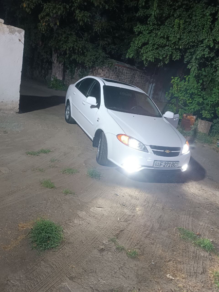 Jentra Gentra Lacetti 2020 sotiladi