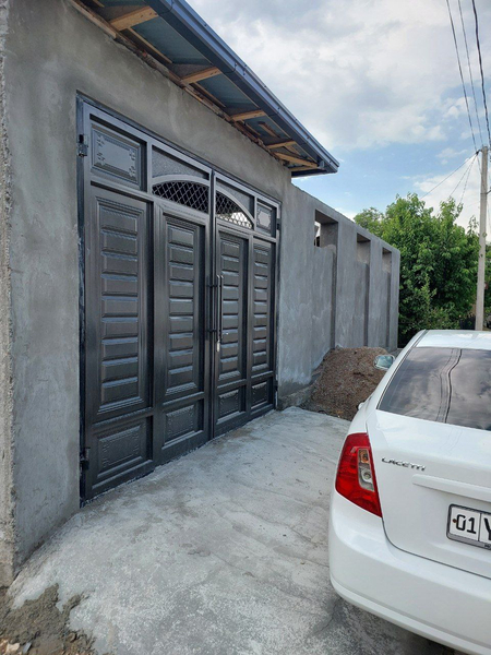 Xovli chorvoda dalaxonli dacha sotiladi