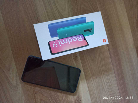 Смартфон Xiaomi Redmi 9