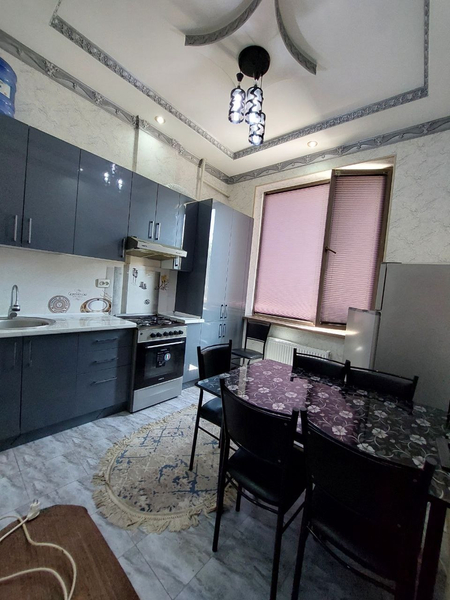 Аренда 2 ком квартира 1 этаже 9 этажного дома. Авиосозлар 3