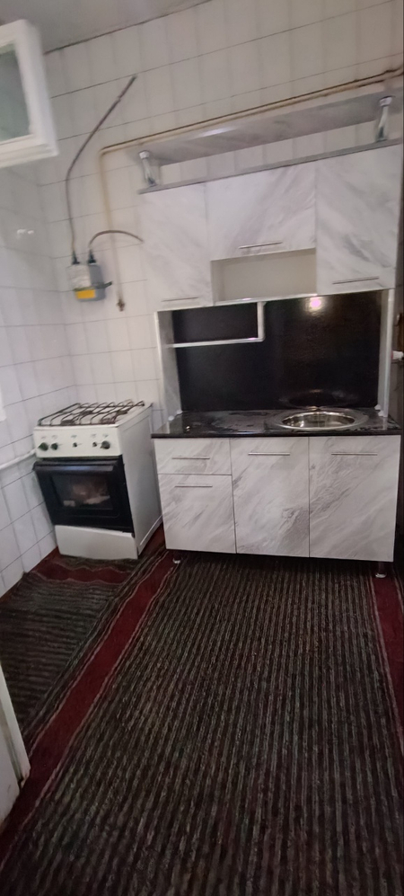 Чилонзор 12 кв 4 хона яхши инсонларга.