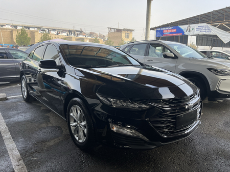Malibu XL Qora. Toza