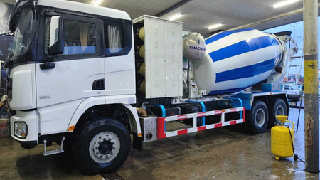 shacmanShaсman X3000 сериясида МЕТАНли миксер 10 куб.м
