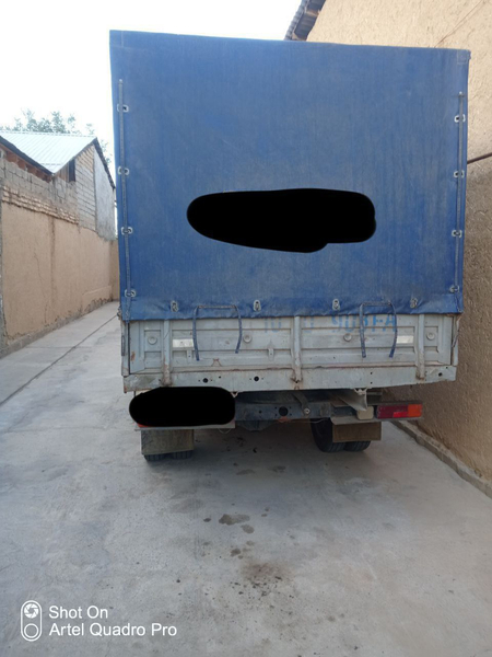Gazel 1996 yil chiqqan srochna sotiladi narhi 4000$  dollar