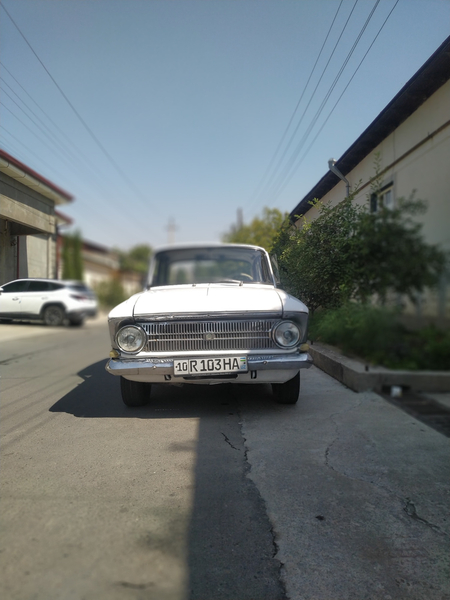 Moskivich naxadu 1975 yil