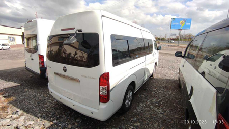 Foton 16 kishilik komfort minibus