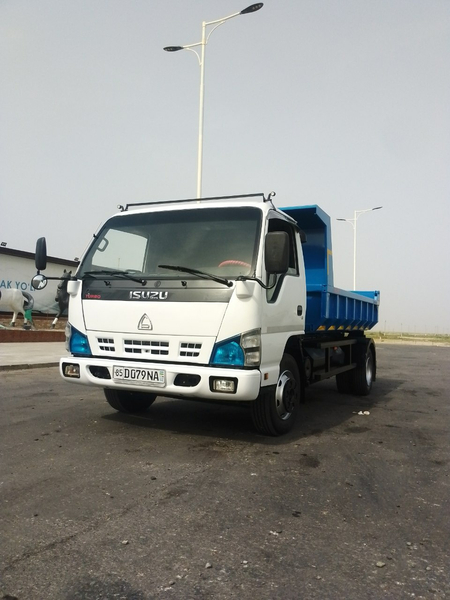 Isuzu Samasuval Sotiladi Yili 2013.. holati ideal