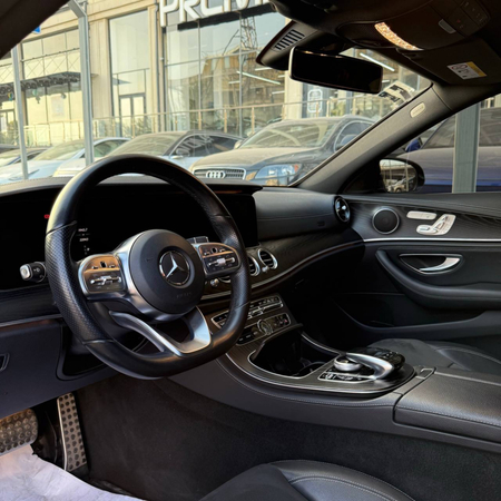 Mercades-Benz 213