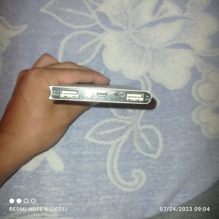 Внешний аккумулятор Power Bank с солнечной батареей