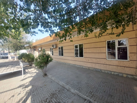 Choyxona sotiladi.