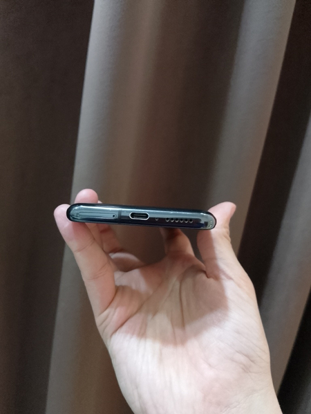 Xiaomi Mi 10 ultra keldi xotira 8/256 gb bu maxsus nashr hisoblanadi