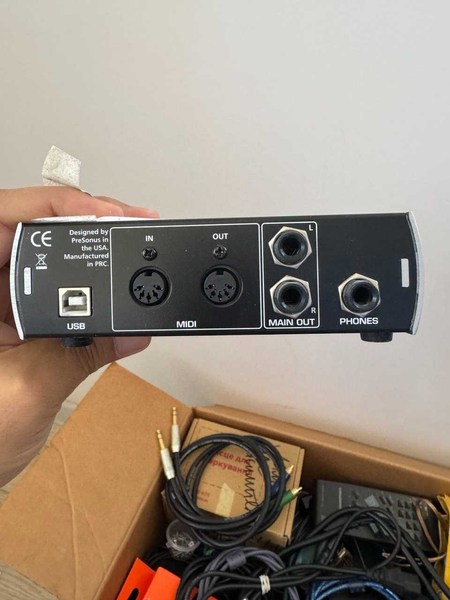PreSonus Audiobox USB с межблочниками KLOTZ AIS GmbH MC5000 HIGN END