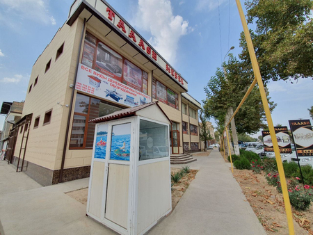 Продается новое здание ул Карасарай 1-линия  фасад 33м