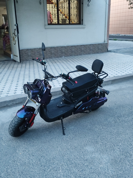 Elektro skuter sotiladi