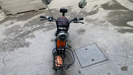 Skuter sotiladi kelishamiz