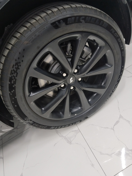 Li one Hybrid  2023