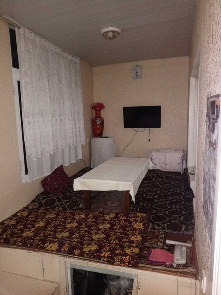 Продам квартиру 4-к (Кара-камиш 1/4) район Алмазарский. 4/3/4
