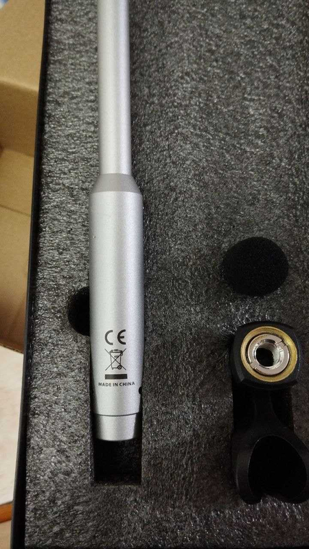 Измерителеный микрофон Behringer ECM 8000