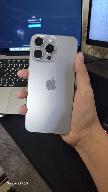 iPhone 15 Pro Max, 100% Батареи, 86 Циклов, 256 ГБ.