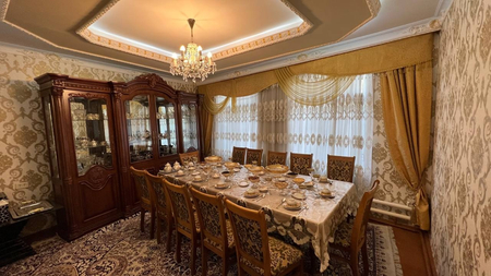 Shaxar markazidan arzon uy Sebzor Taxtapulda fayzli hovli sotiladi