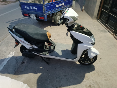 SKUTER  tokli skuter