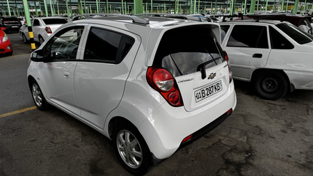 Spark 3 paz 2014 yil 310000 km Gaz Metan 2 ta petno qogani toza