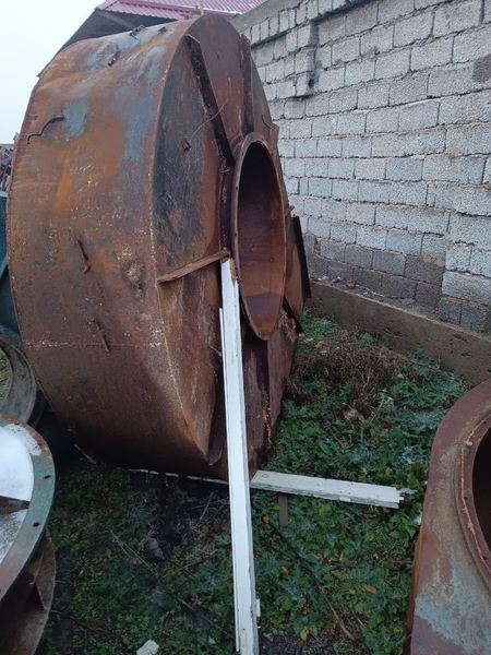 Dimnasos 12 yarm razmer
700$
2000$
