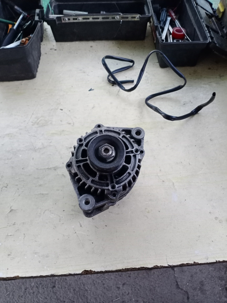 Avto zapchast spark Generator