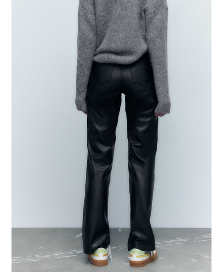 Брюки из эко кожи ZARA