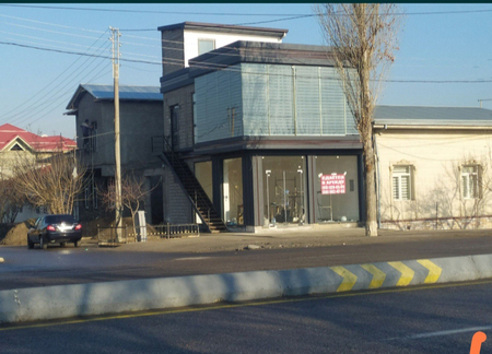 Shtab yòl yuzida 40kv va 50kv joy arendaga beriladi,