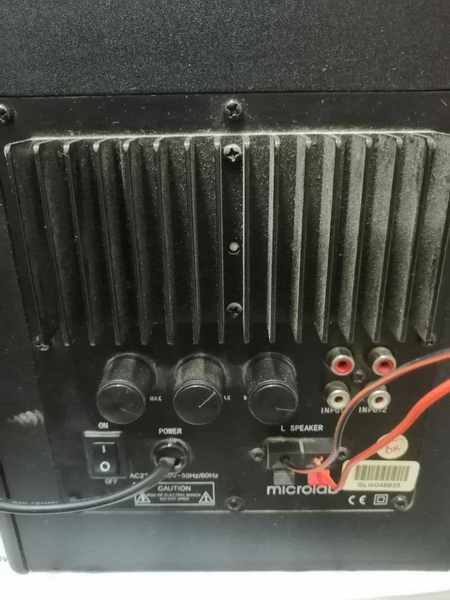 Продаются колонки Microlab