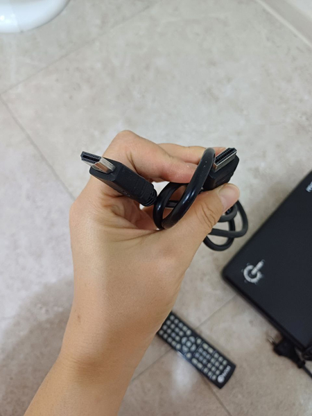 DVD (anam) koreyskiy kompaniyaniki xolati yengi USB shnurlari bilan