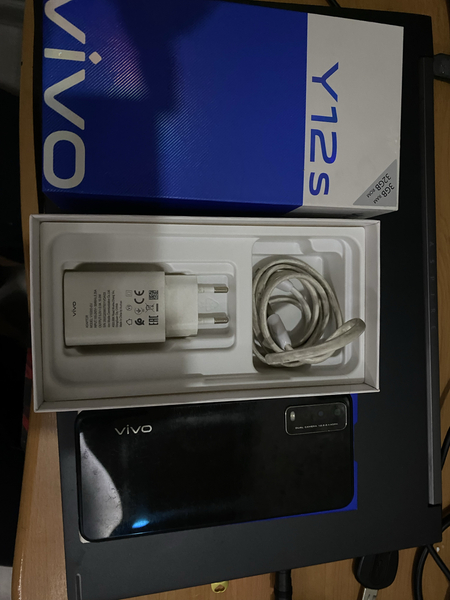 Vivo Y 12s ideal qirilgan joylari yo 32 gb