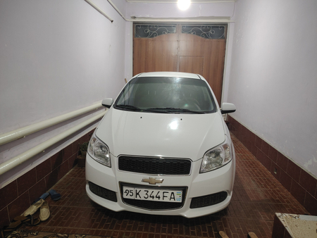 Nexia 3    1 poziciya satiladi
